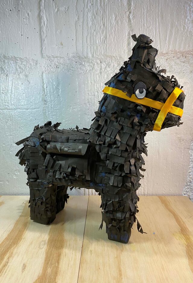 » Piñatas: The High Art of Celebration