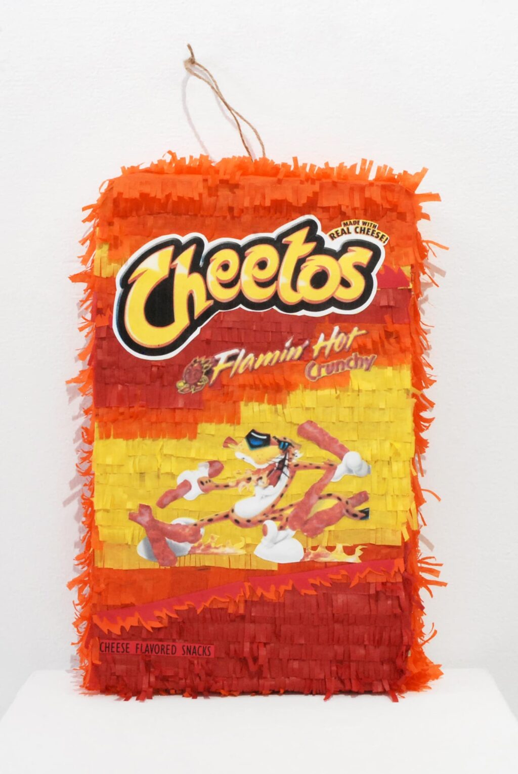» Piñata Exhibit in Los Angeles Features 50 Beautiful Artistic Works