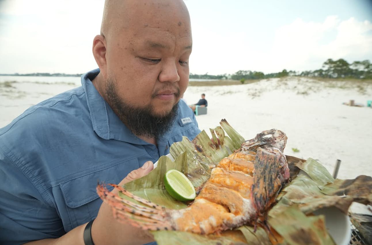 » Chef Yia Vang takes on television hosting— and snakes — in his latest ...